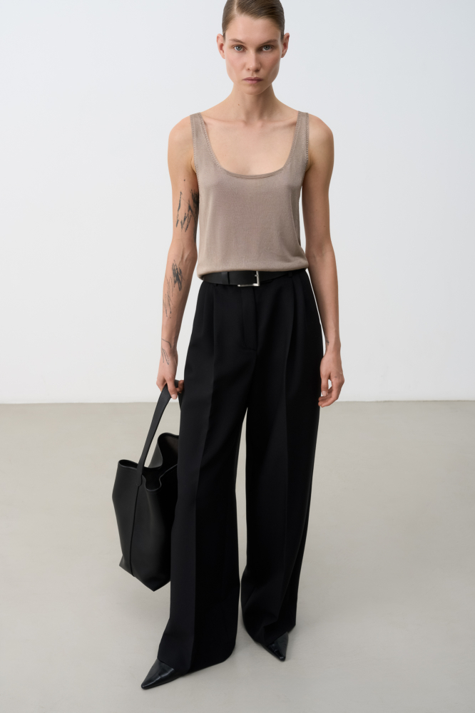 Цельновязаная майка из 100% вискозы купить в интернет-магазине BRUSNIKA | Каталог топы из вискозы